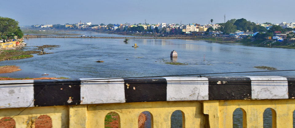 南インド事情：Madurai，Vigai River